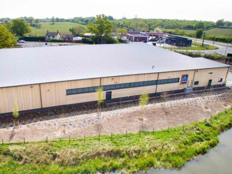Kingspan QuadCore KS1000RW Roof and Wall Panel – AJW Industrial